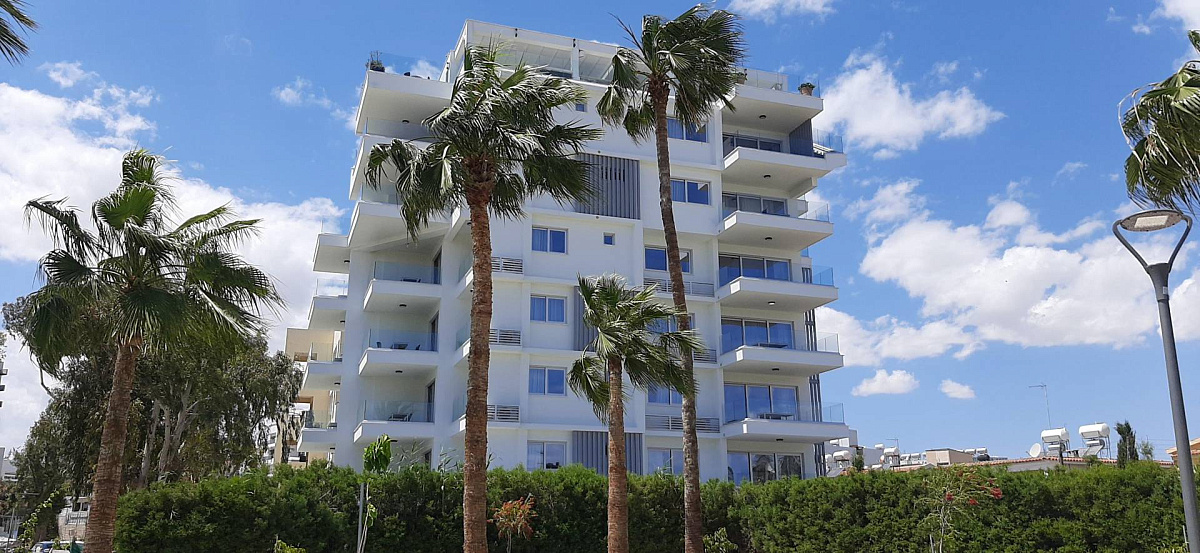 How to profitably sell old apartment to buy one in new building in ...